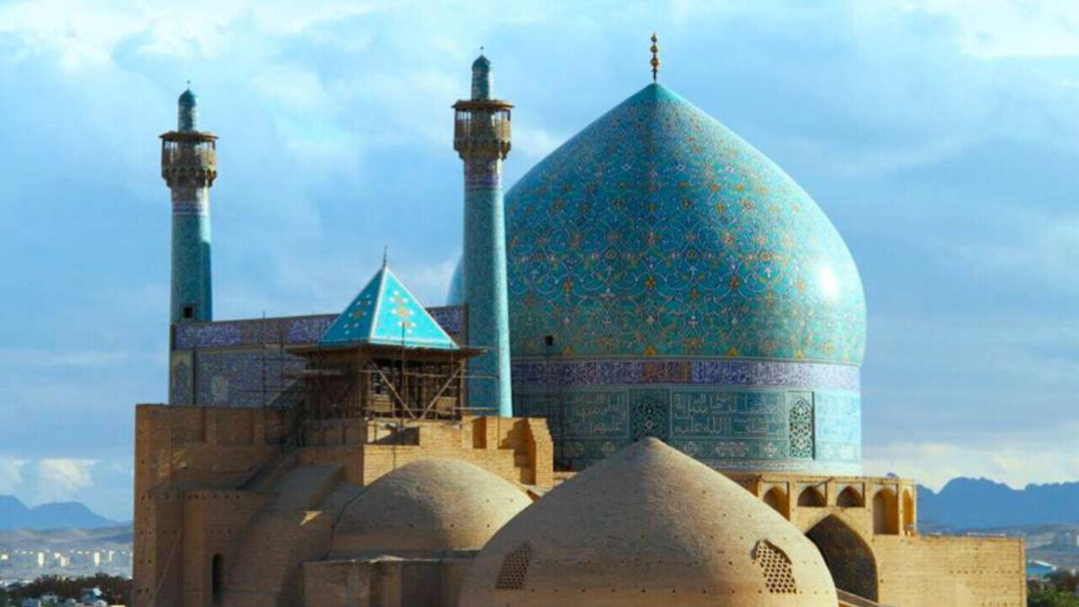 The giant dome of Imam Mosque undergoes repair - Tehran Digest